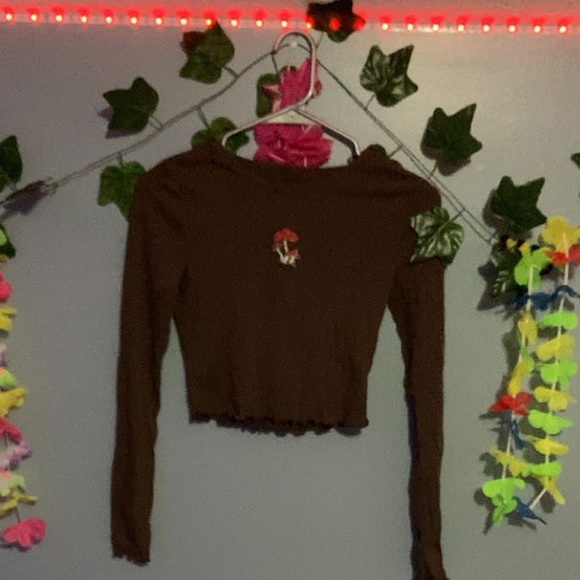 Arizona Jean Company | Shirts & Tops | The Size Is Extra Small Crop Top ...